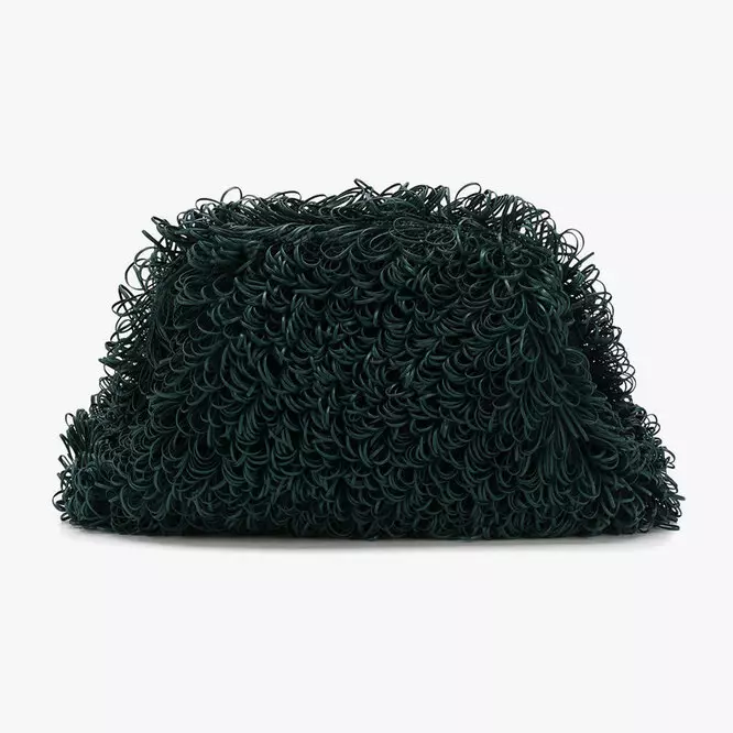 Affectionate and gentle: 10 fluffy bags that do not want to get out of the hands 60846_4