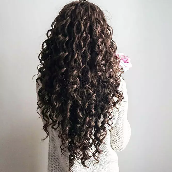 8 simple ways to make beautiful curls 60965_2