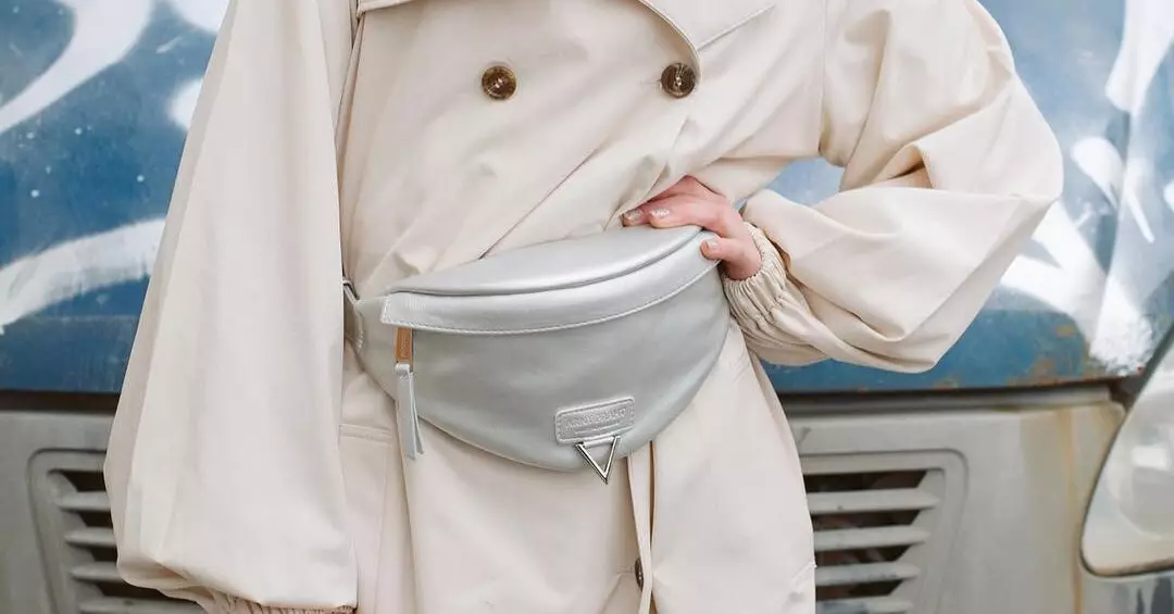 Queen of the 90s: Lower Bags for autumn, who look luxurious