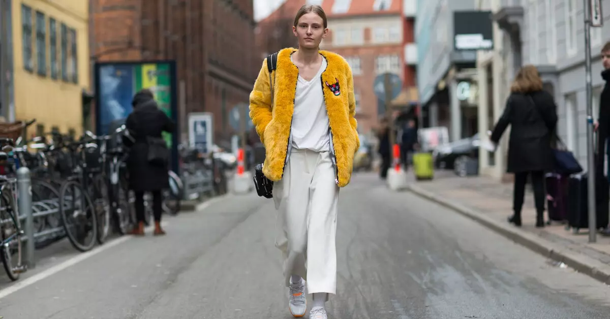 5 ways to wear white pants in autumn