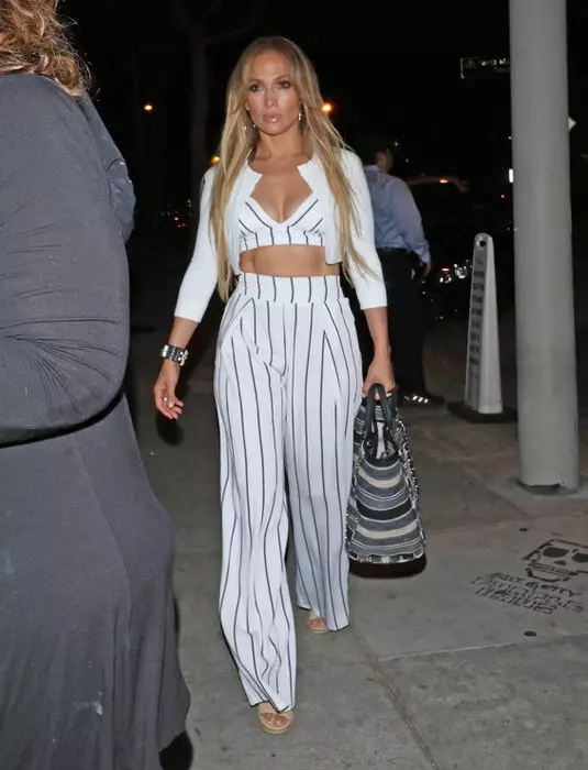 6 of the most unsuccessful outfits Jennifer Lopez 61419_5