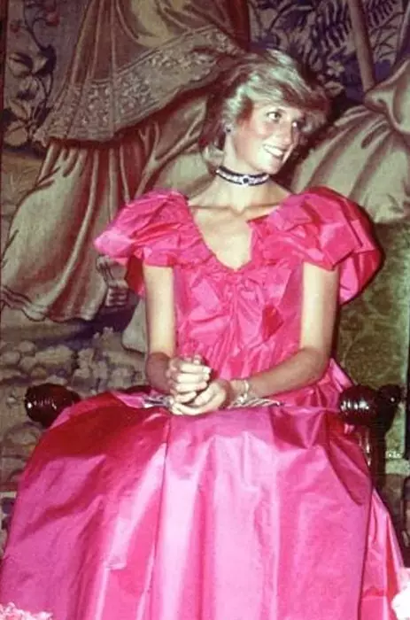 From Lady Di to Lady Gaga: 10 best pink dresses in fashion history 63095_7