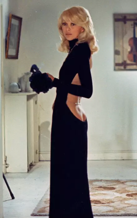 Stunning 8: the sexiest long dresses in the history of the movie 63096_6