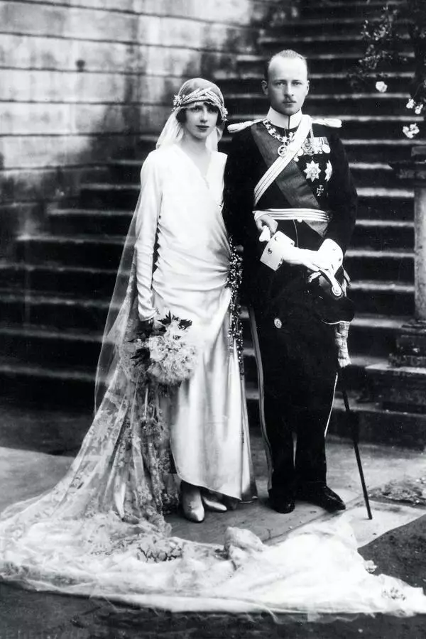 Royal Scope: The most beautiful wedding dresses Princesses 64559_1