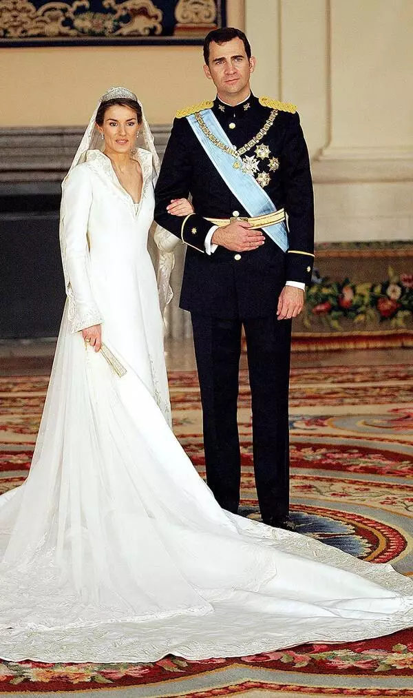 Royal Scope: The most beautiful wedding dresses Princesses 64559_10