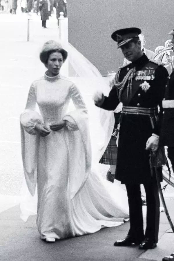 Royal Scope: The most beautiful wedding dresses Princesses 64559_5