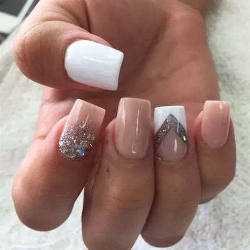 Feminine and gentle: 30 spectacular ideas for pink manicure 64576_10