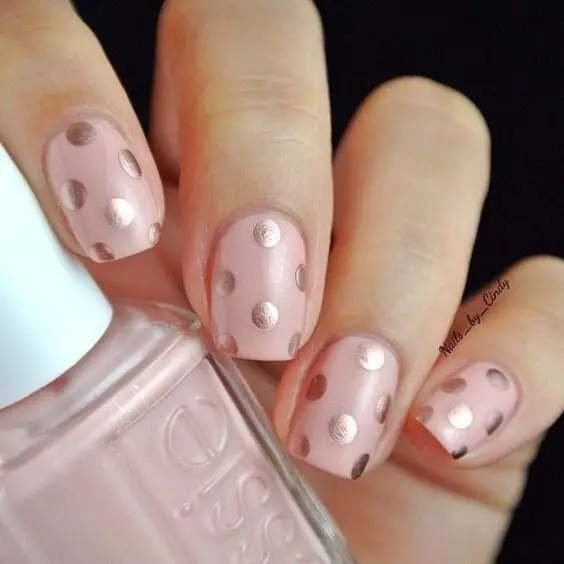 Feminine and gentle: 30 spectacular ideas for pink manicure 64576_22