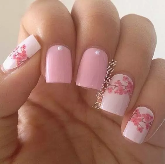 Feminine and gentle: 30 spectacular ideas for pink manicure 64576_4