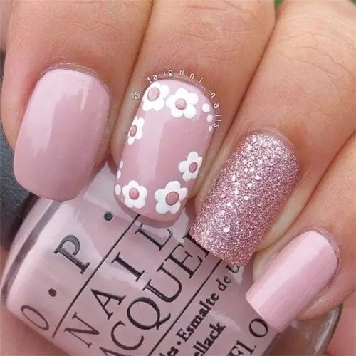 Feminine and gentle: 30 spectacular ideas for pink manicure 64576_6