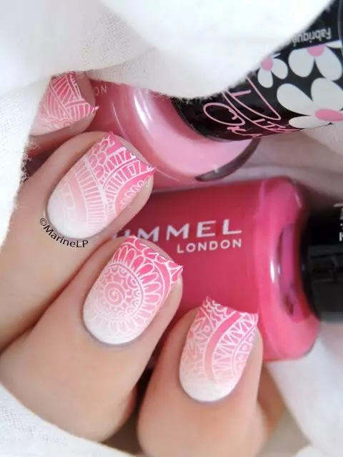 Feminine and gentle: 30 spectacular ideas for pink manicure 64576_8