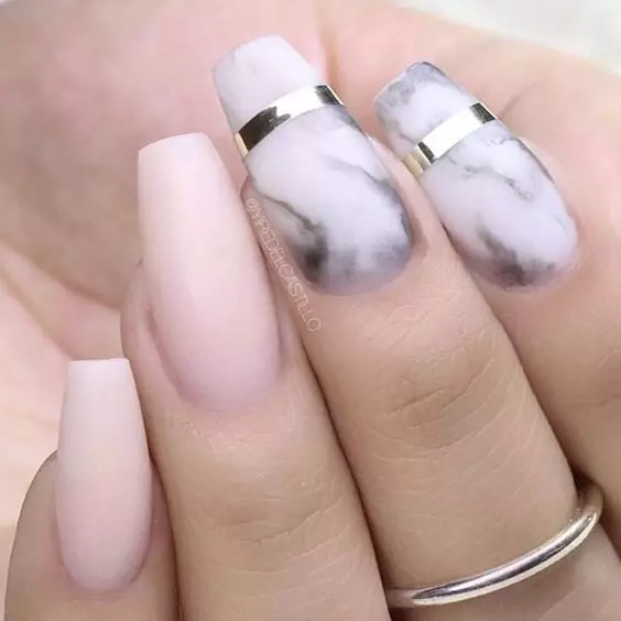 Feminine and gentle: 30 spectacular ideas for pink manicure 64576_9