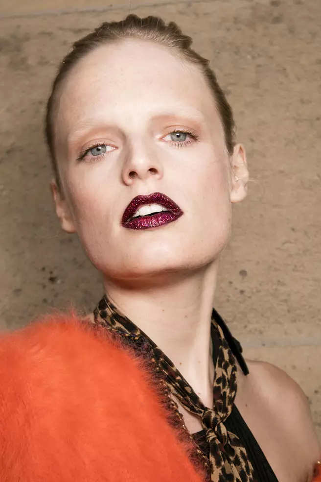 Bright Arrows and Other Autumn Beauty Trends at Atelier Versace 65234_5