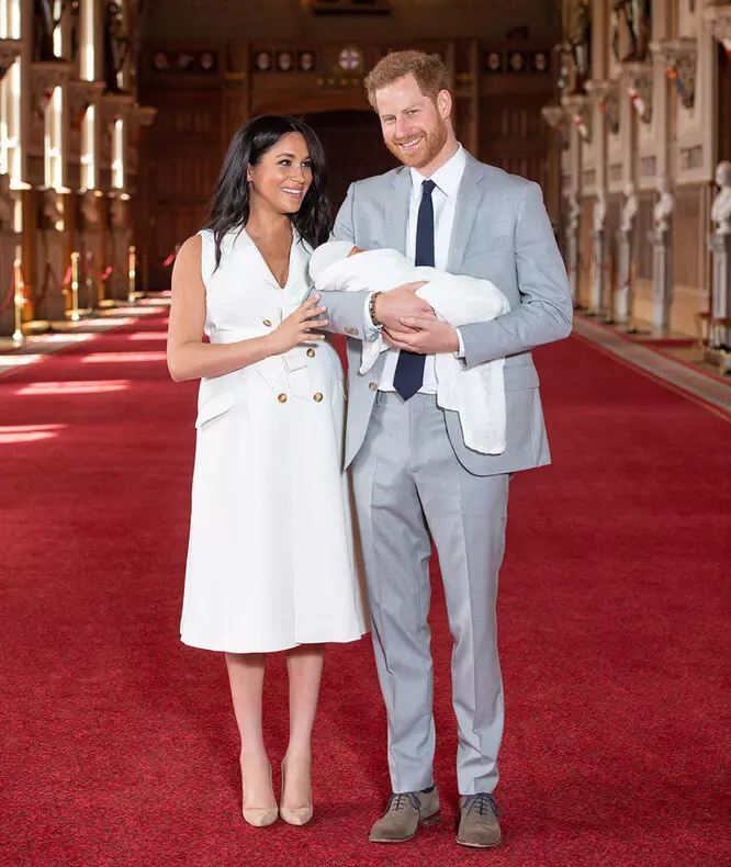 Prince Archie - Ane! 5 enfòmasyon prensipal sou lavi a nan Pitit la Harry ak Megan