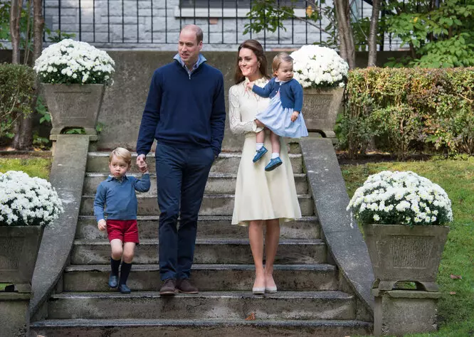 De 15 vackraste bilderna av Kate Middleton och Prince William, som kommer att få alla att tro på kärlek 6957_11