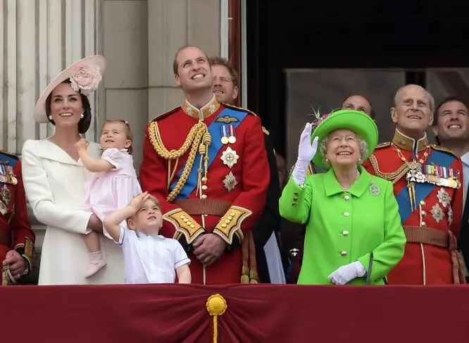 Prababook Copy: Lembre-se das fotos mais bonitas de princesa Charlotte em homenagem ao seu 5º aniversário 7034_6