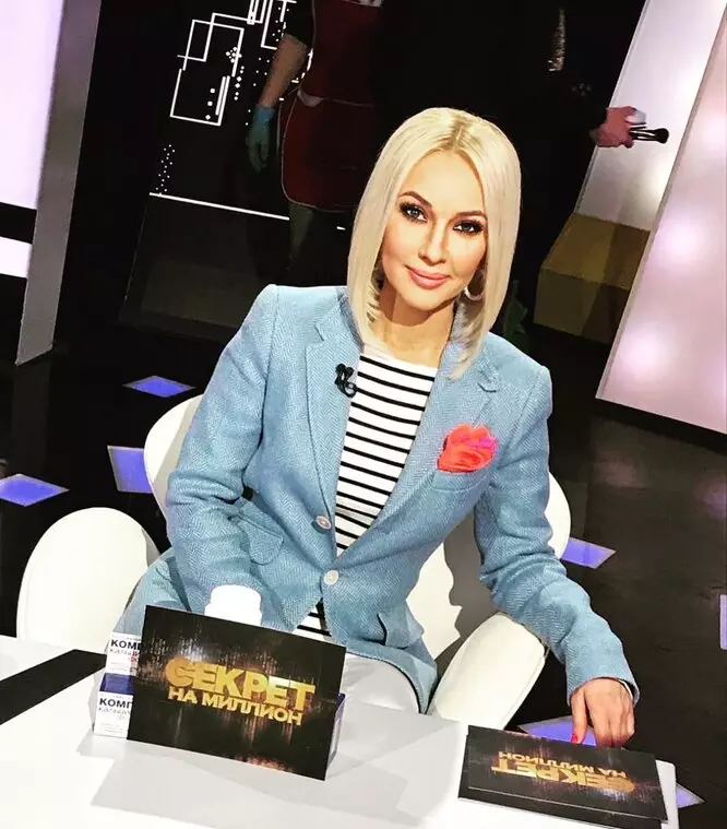 O Lera KudyAvtseva na taliaina na ia le mafai ona talitonuina le taotoga o le palasitika ona o le leaga o le mea na tupu ma le implants 8212_2