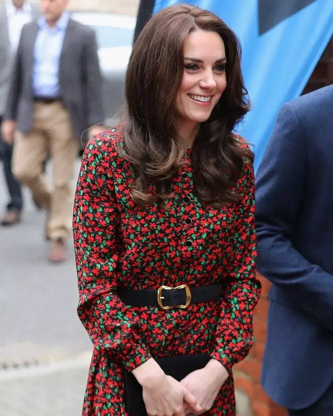 Celana Warna Warna Warna lan Jaket Cepet: Barang-barang favorit saka monarki Inggris kanggo musim gugur 851_7
