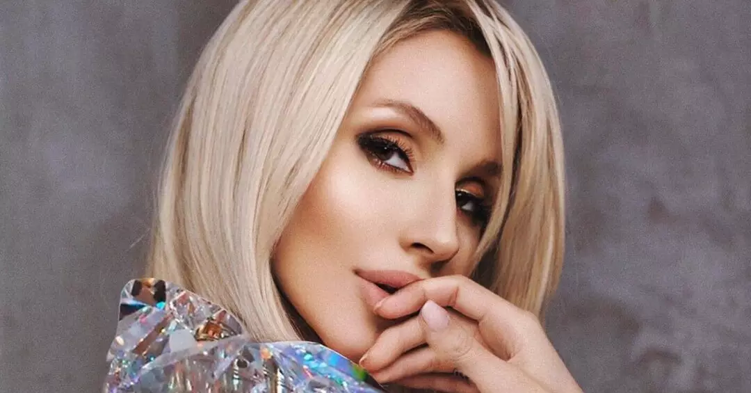 Svetlana Loboda Ien foto mei mem en suster bewiisde dat har skientme in famylje is