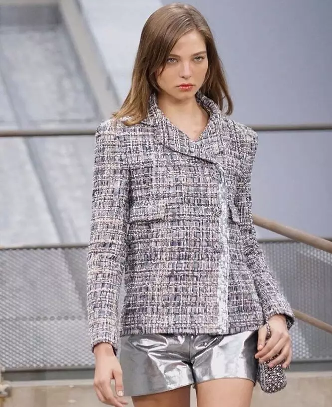 מן התהום אל הכוכבים: כמו Alesya Kafelnikov כבשו את השבוע הפריזאי של האופנה 912_12